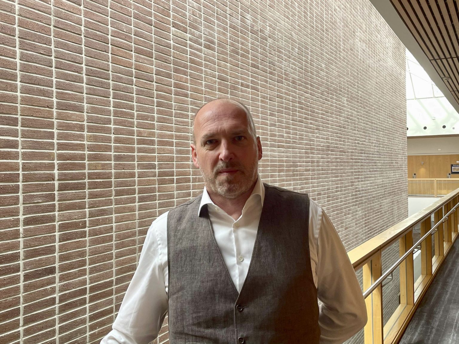 {Interview} Vincent Fosty (Deloitte) et Luc Suykens (UBA): "Les médias ...