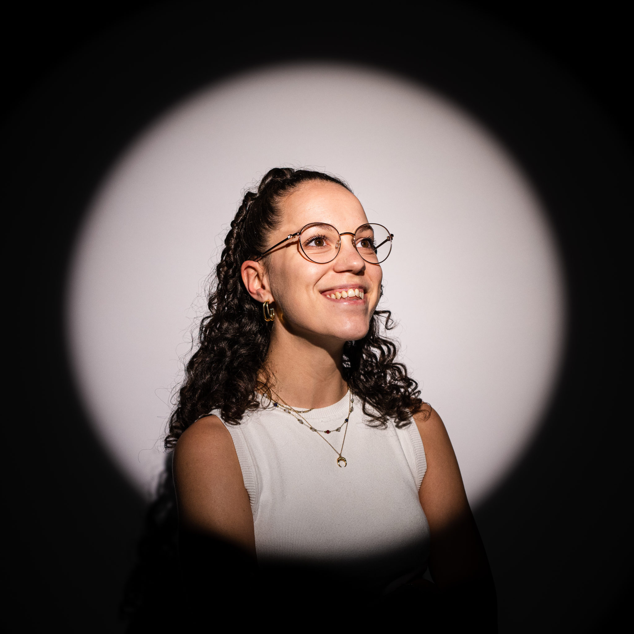 MEDIAPLUS NOMME MELANIE MORALES MORALES EN TANT QUE NOUVELLE SOCIAL ...