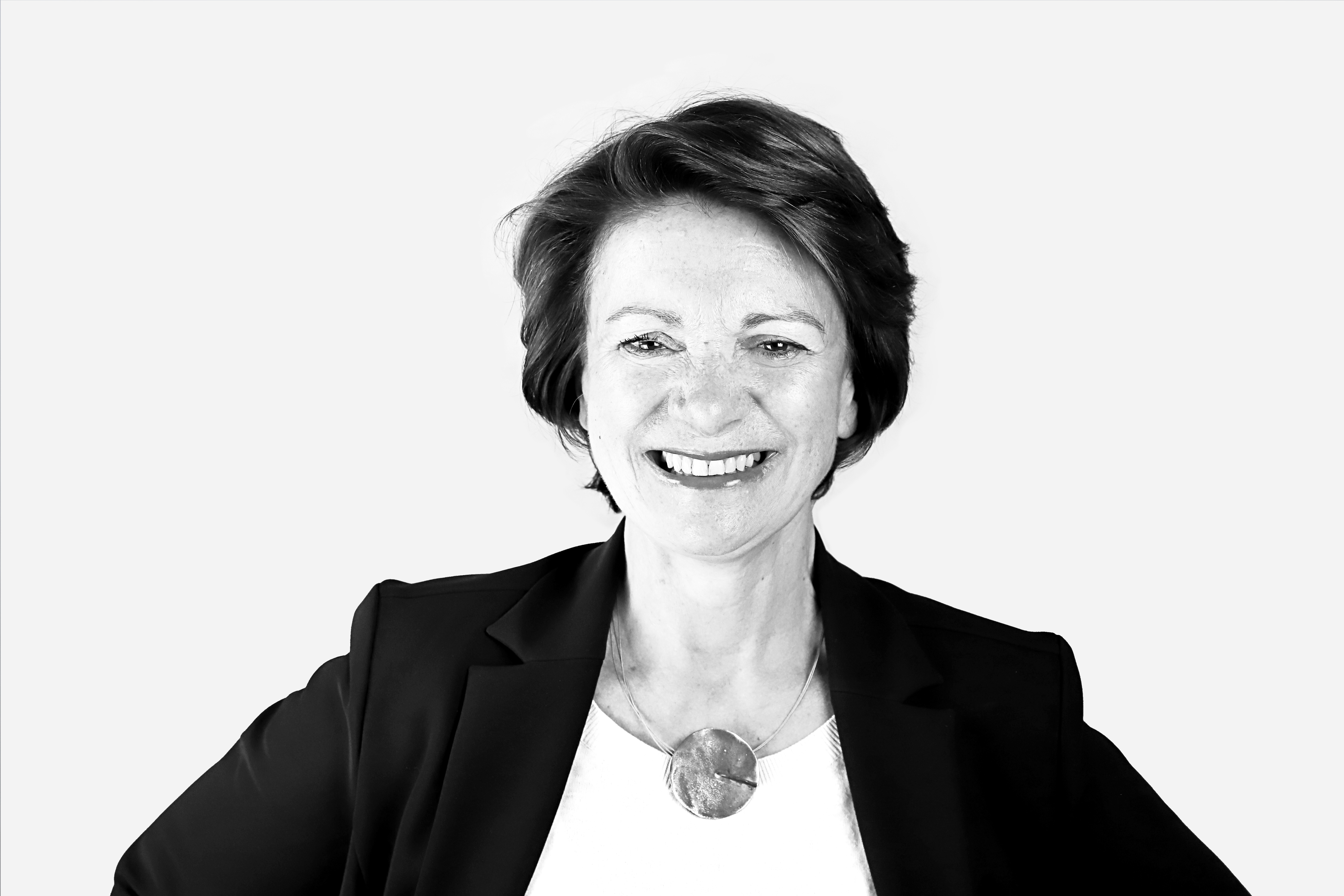 Claire Boussagol rejoint l'équipe de direction d'EURACTIV - PUB