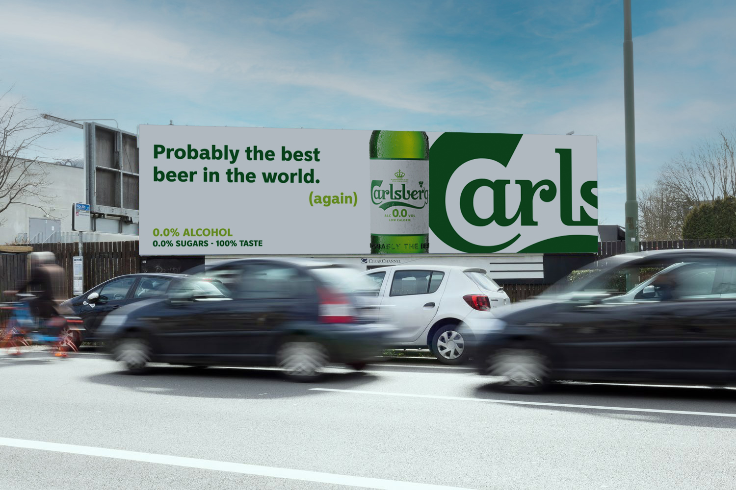 SECONDFLOOR HEFT HET GLAS MET CARLSBERG - PUB