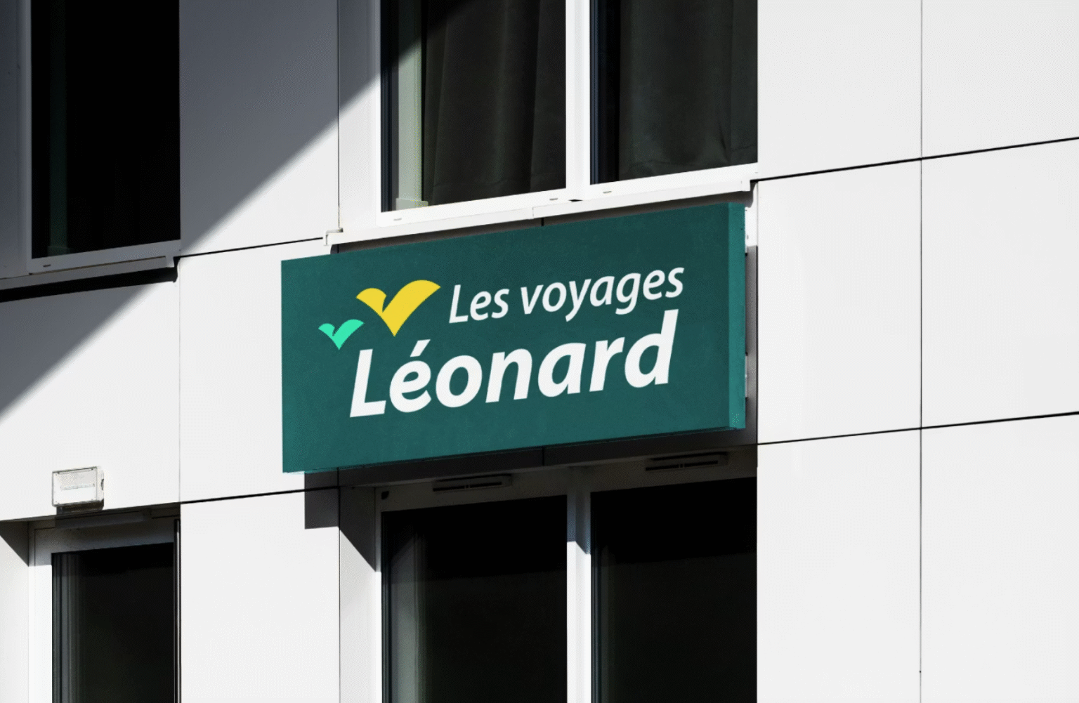 Minale Design Strategy signe la nouvelle identité des Voyages Léonard - PUB