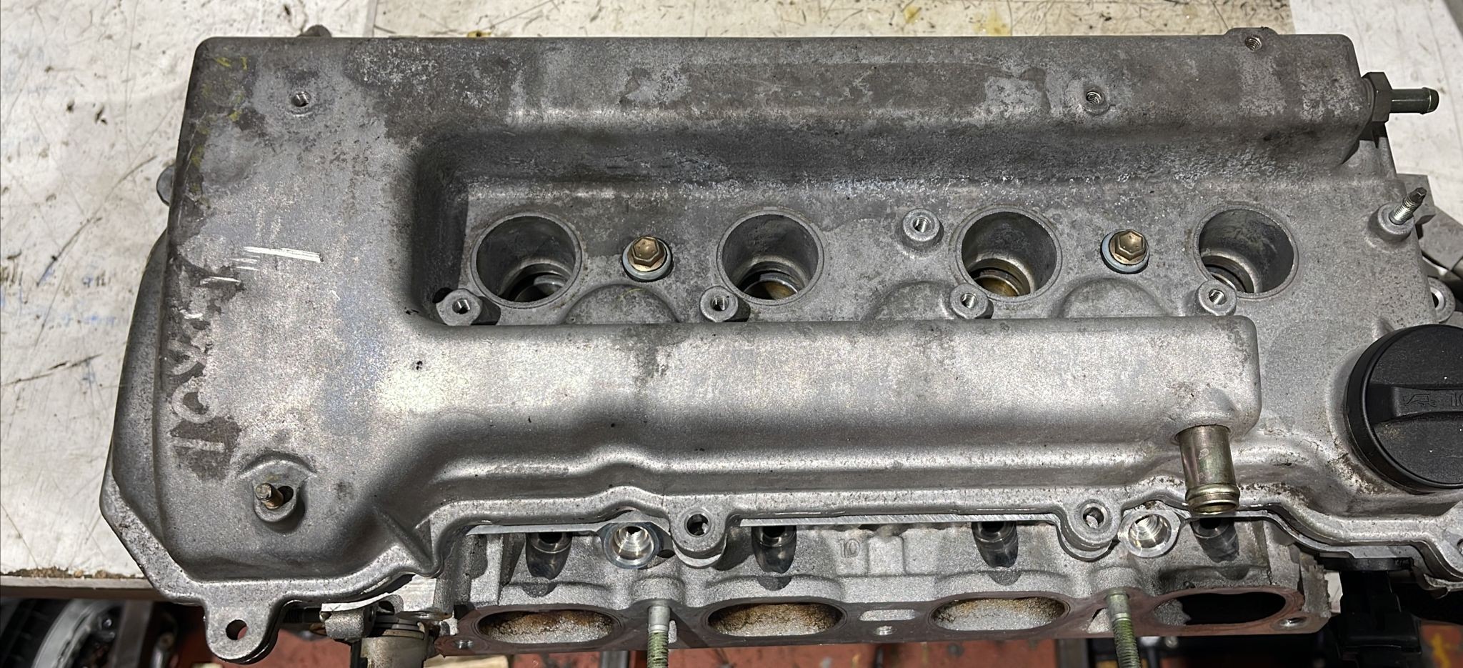 TESTATA TOYOTA Auris Serie (E150) benzina 1600 (07>12)