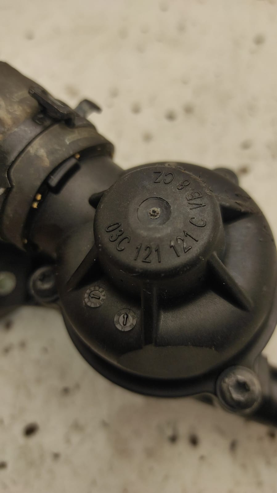 TERMOSTATO VOLKSWAGEN Golf 5 Berlina benzina 1600 (03>08)
