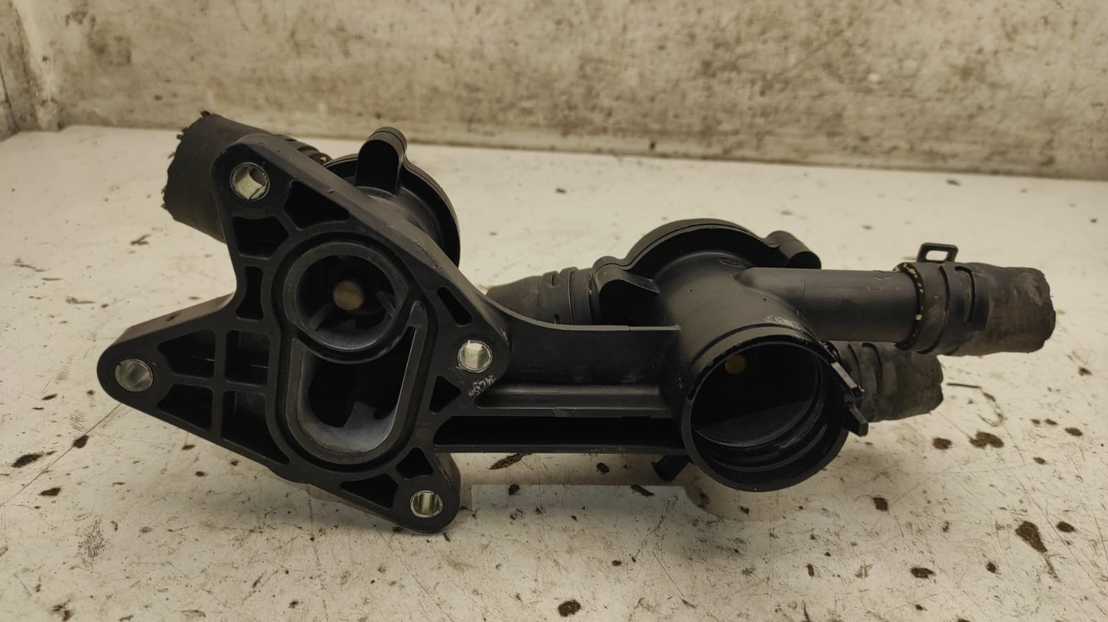 TERMOSTATO VOLKSWAGEN Golf 5 Berlina benzina 1600 (03>08)