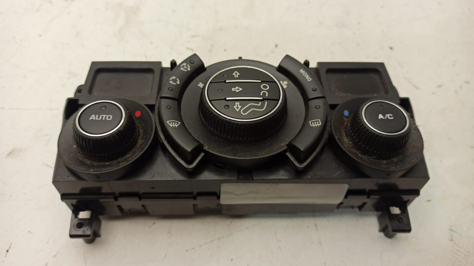 COMANDI CLIMA PEUGEOT 3008 Serie (09>16)