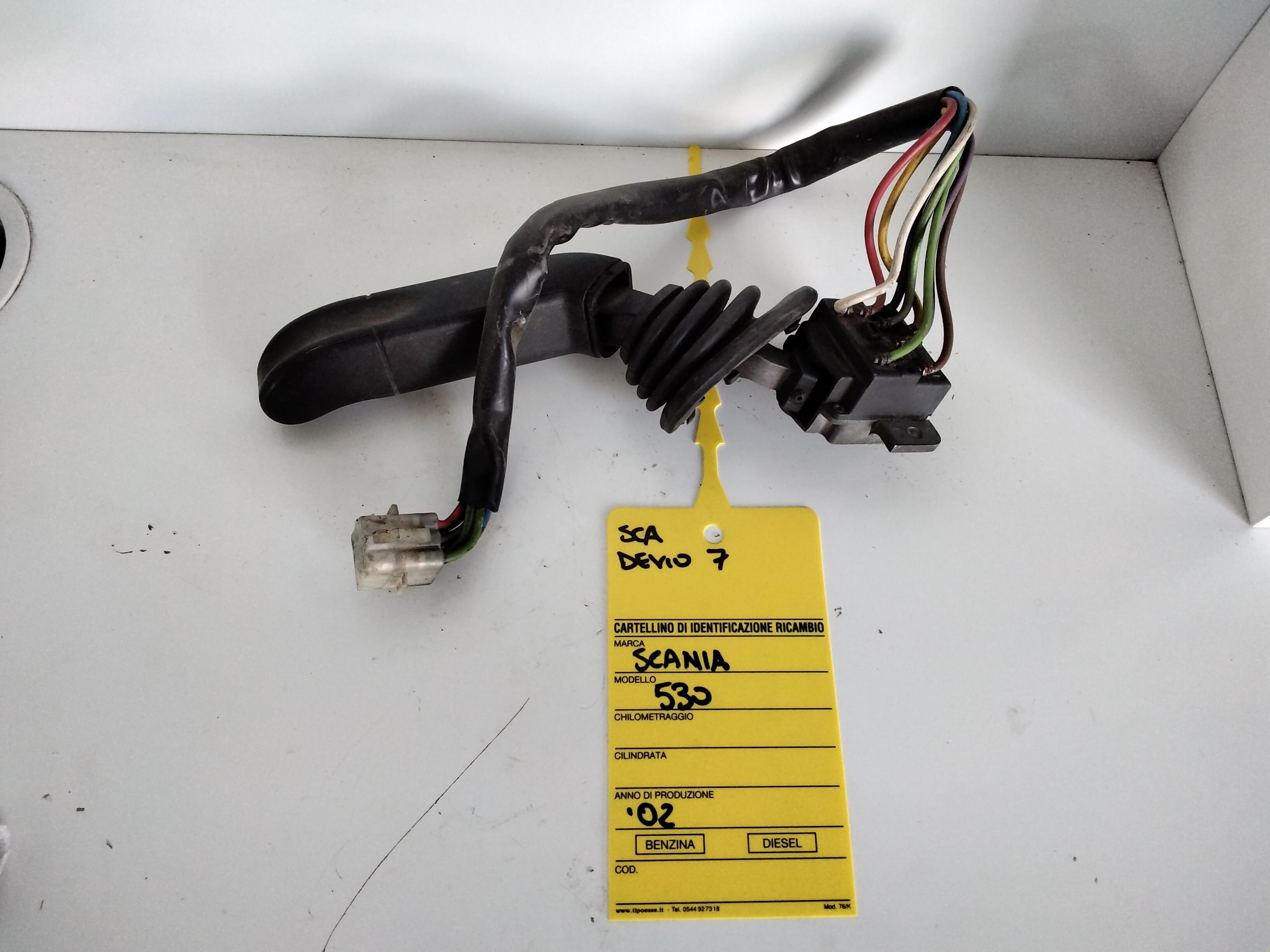 DEVIOLUCI DESTRO SCANIA 164 530 R 1424970 (00>)