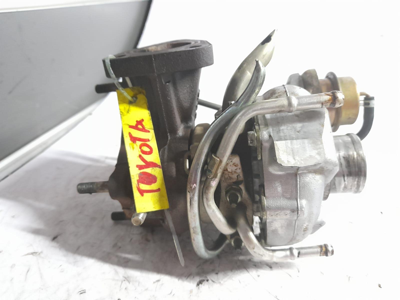 TURBINA TOYOTA Avensis Berlina 1° Serie 17201-27010 1CD-FTV Diesel 2000 ...