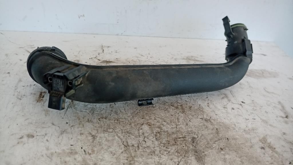 TUBO INTERCOOLER VOLKSWAGEN Polo 5° Serie 04E145673C benzina 1197 (09>17)