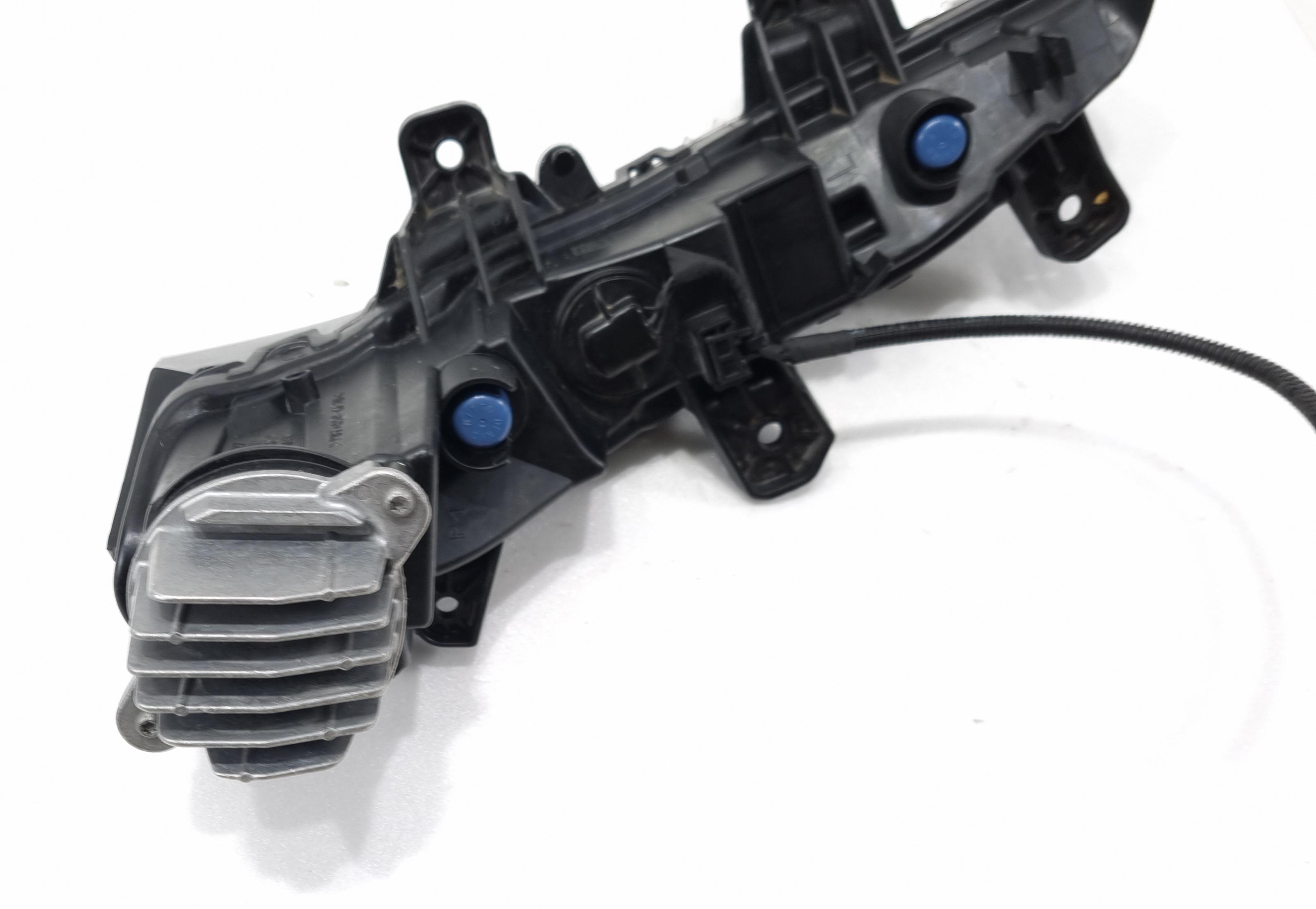 FANALINO PARAURTI ANT SX PEUGEOT 208 Serie 9824241380 (19>)