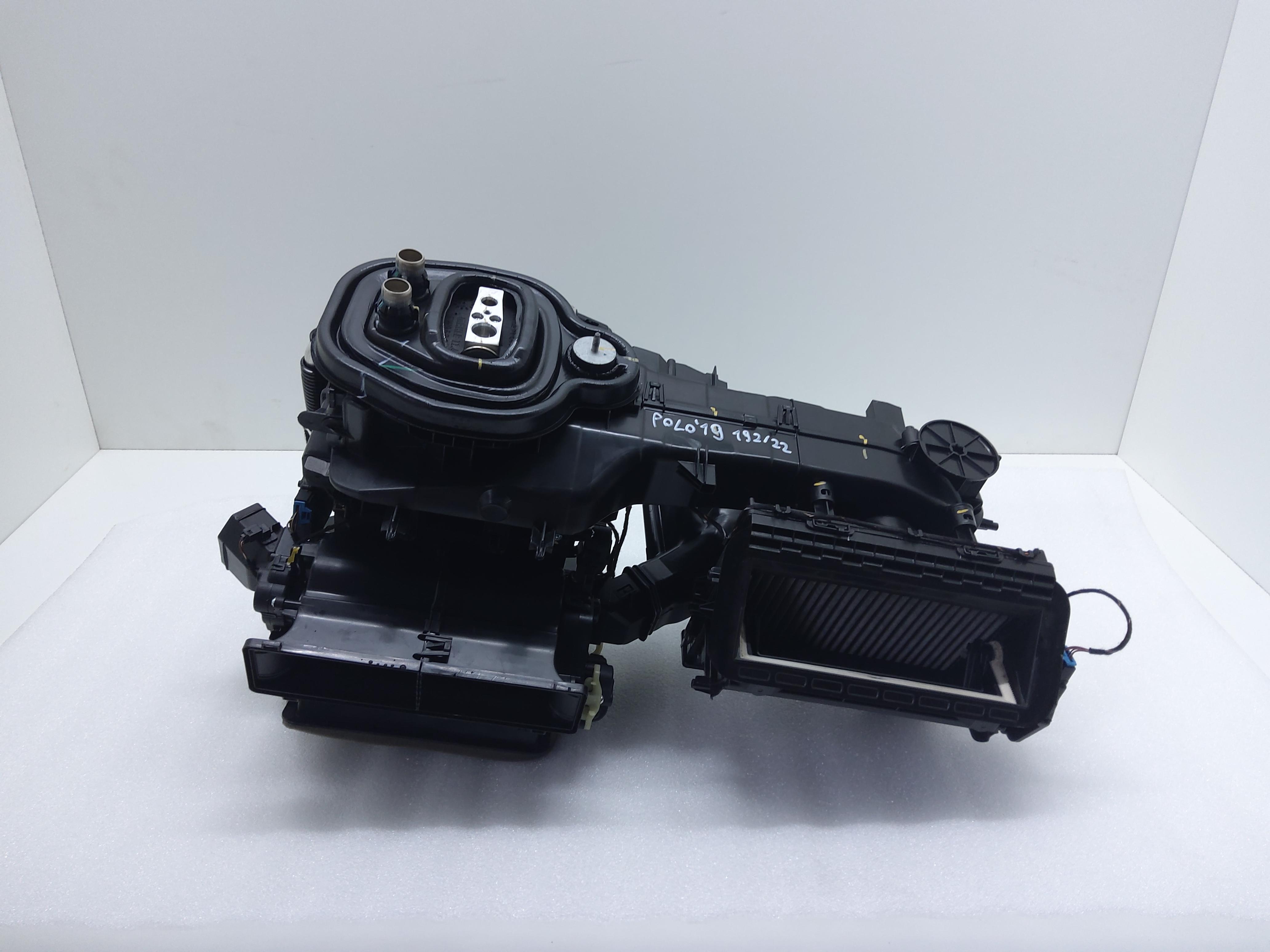 SCATOLA CLIMATIZZAZIONE A/C VOLKSWAGEN Polo 6° Serie 2Q1820007 (17>)