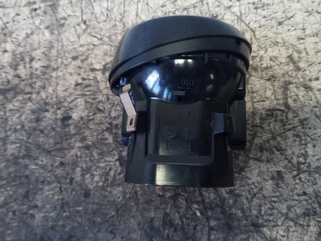 GRIGLIA ARIA INTERNA MERCEDES Classe C (W205) (2013-) A2058300201 (13>)