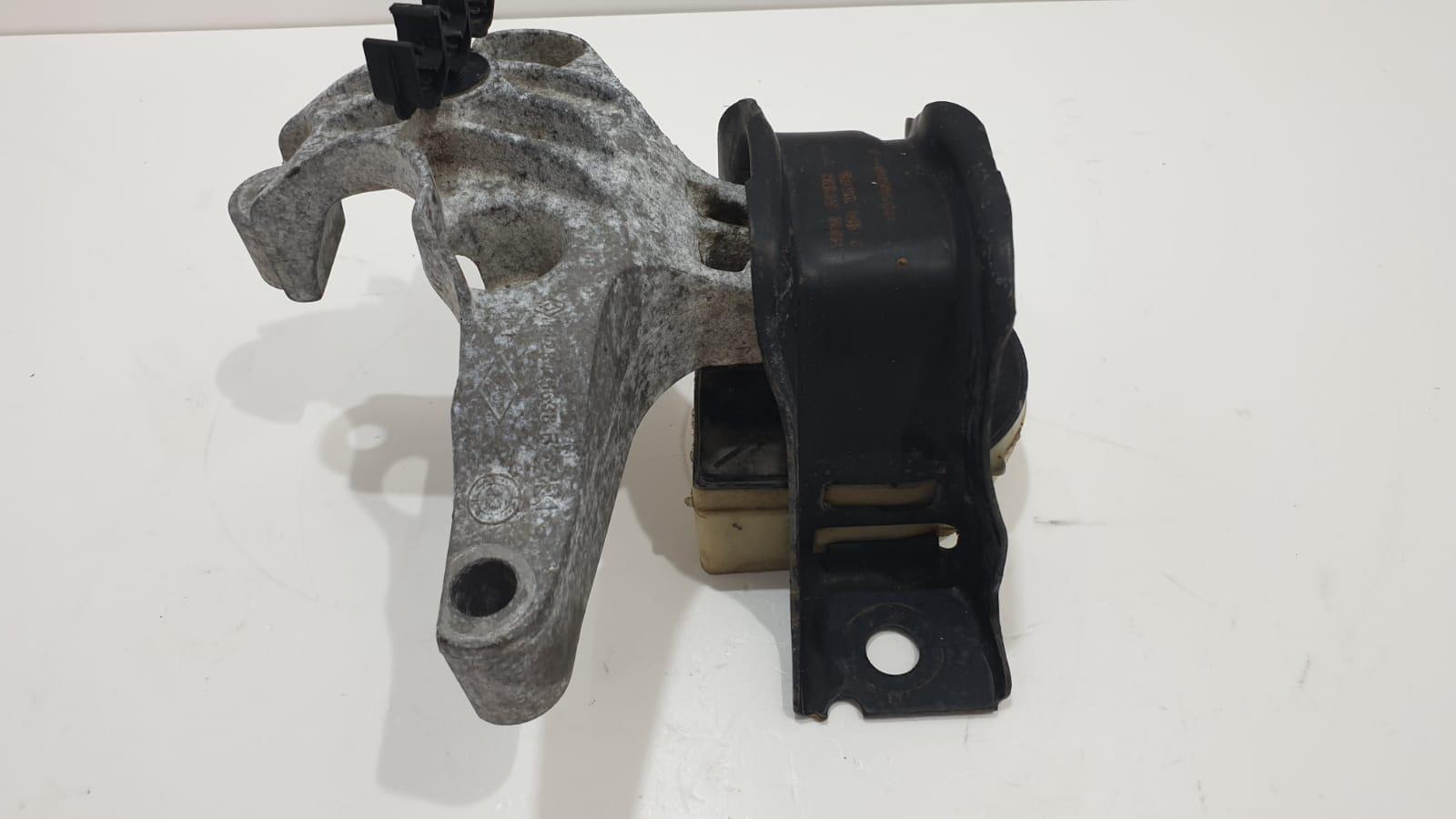 SUPPORTO MOTORE RENAULT Captur Serie 113758078R Diesel 1.5 (13>)