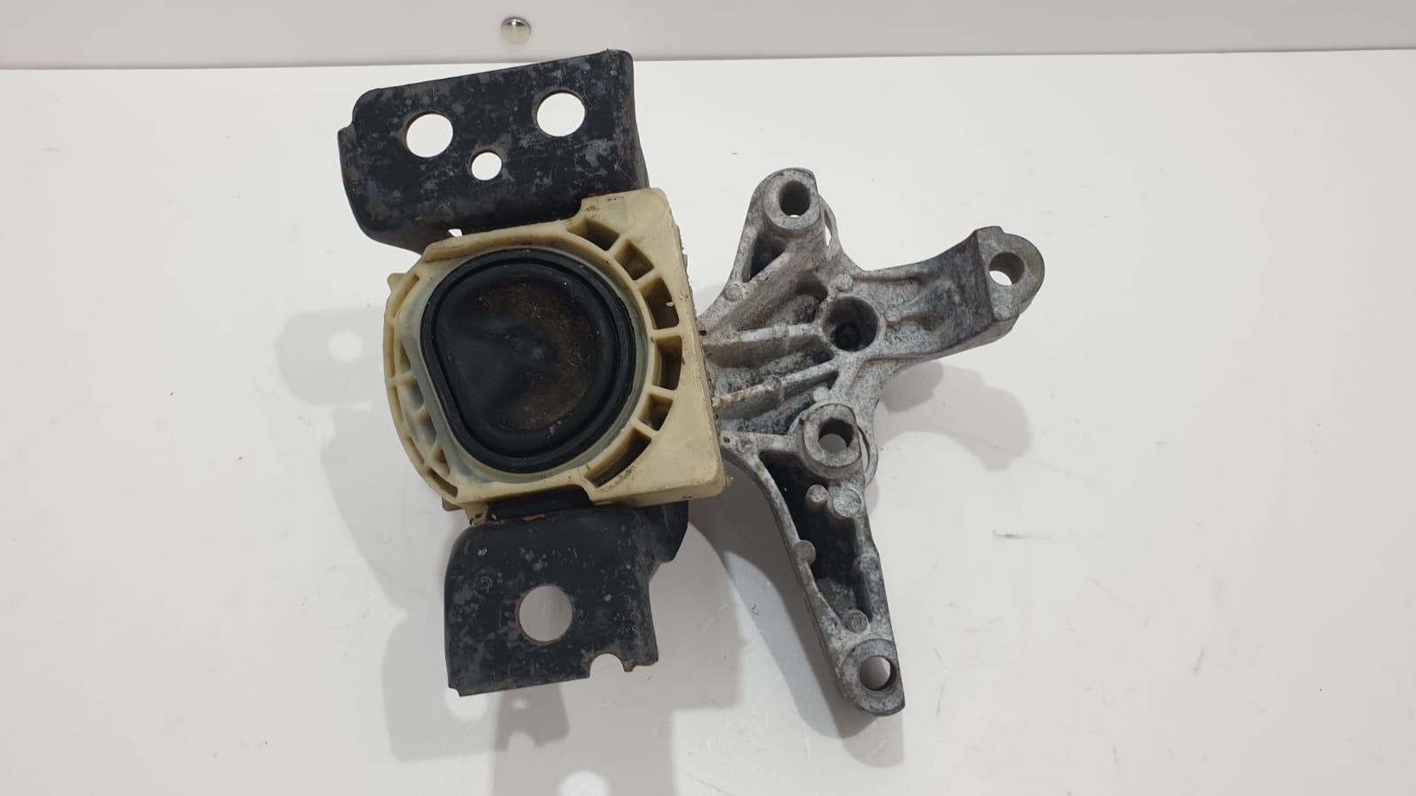 SUPPORTO MOTORE RENAULT Captur Serie 113758078R Diesel 1.5 (13>)