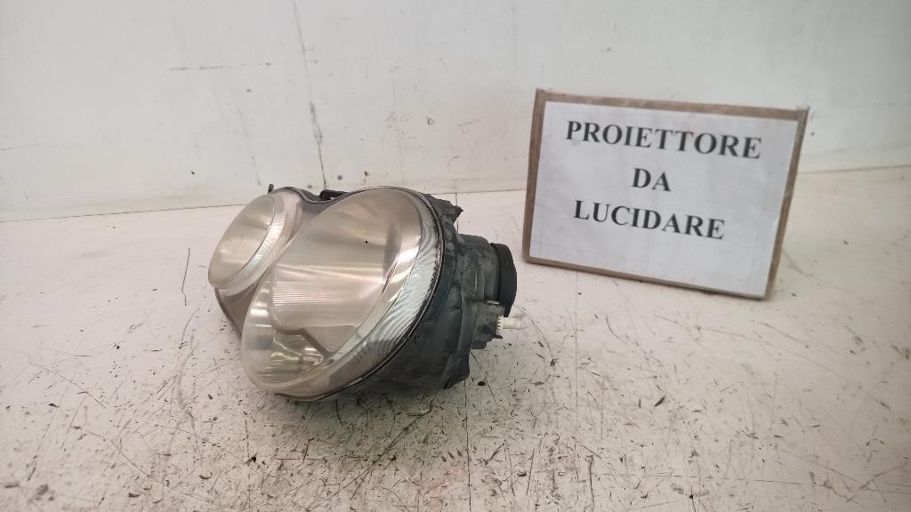 FARO ANTERIORE SINISTRO VOLKSWAGEN Polo 4° Serie 6Q1941007AF (01>09)