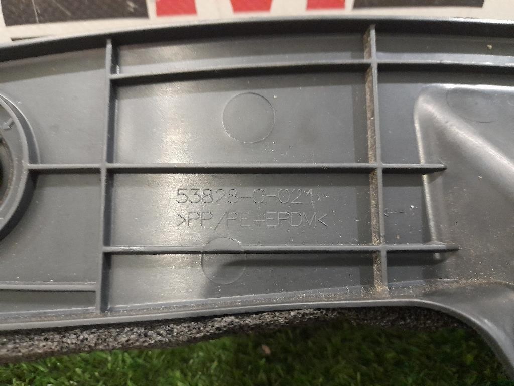 SUPPORTO PARAFANGO TOYOTA Aygo 2° Serie 538280H021 (08>14)