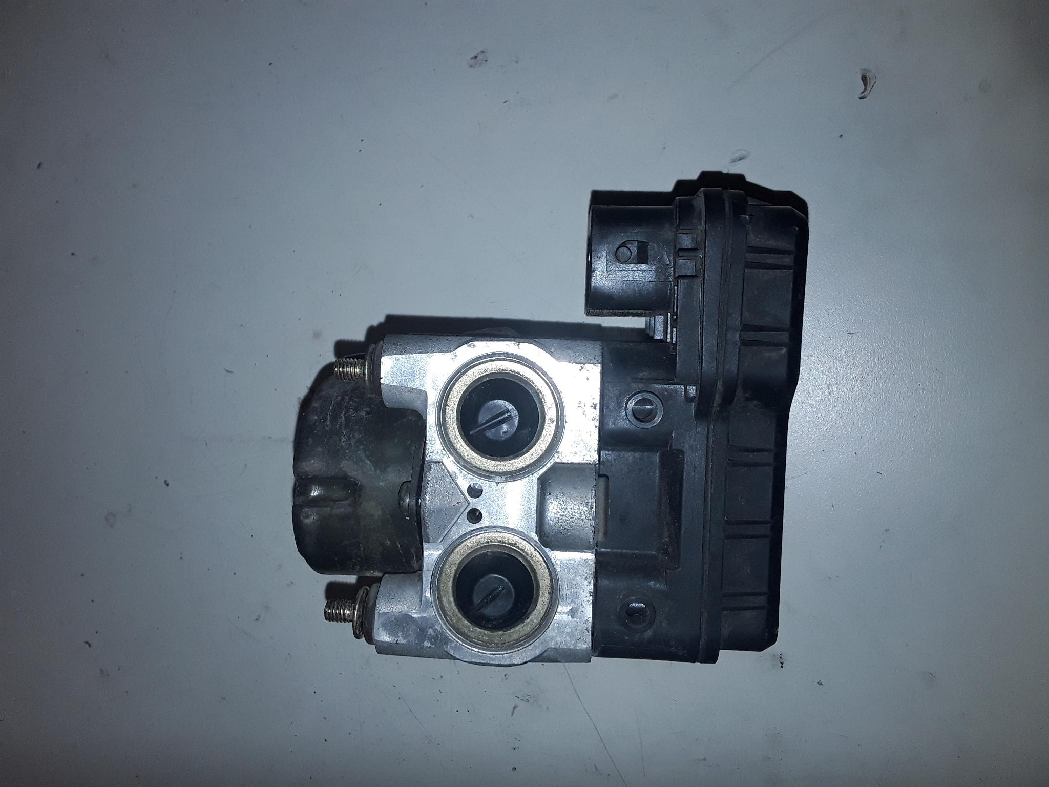 ABS TOYOTA Rav4 4° Serie 1338000020 Benzina (05>09)